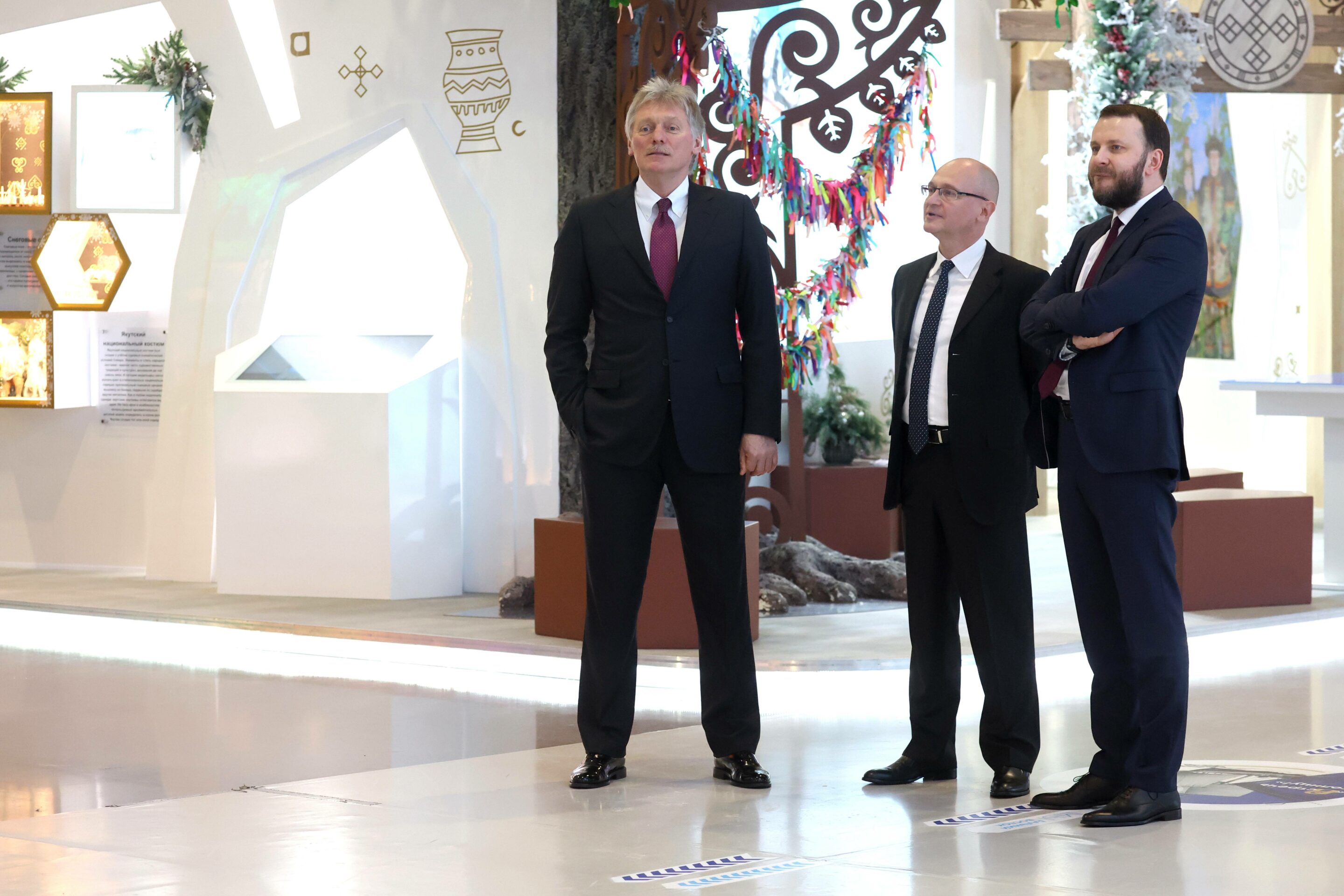 Carrots and Sticks to Promote Collectivism – Riddle Russia
