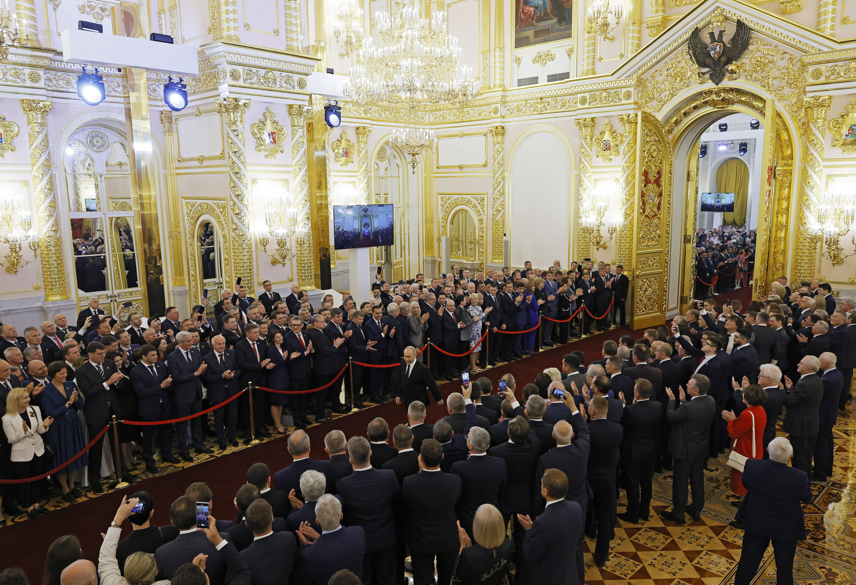 Towards a fairer Russian collectivism – Riddle Russia